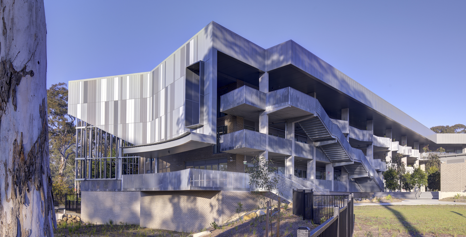 Rouse Hill Anglican College: Senior Studies Building - Terroir